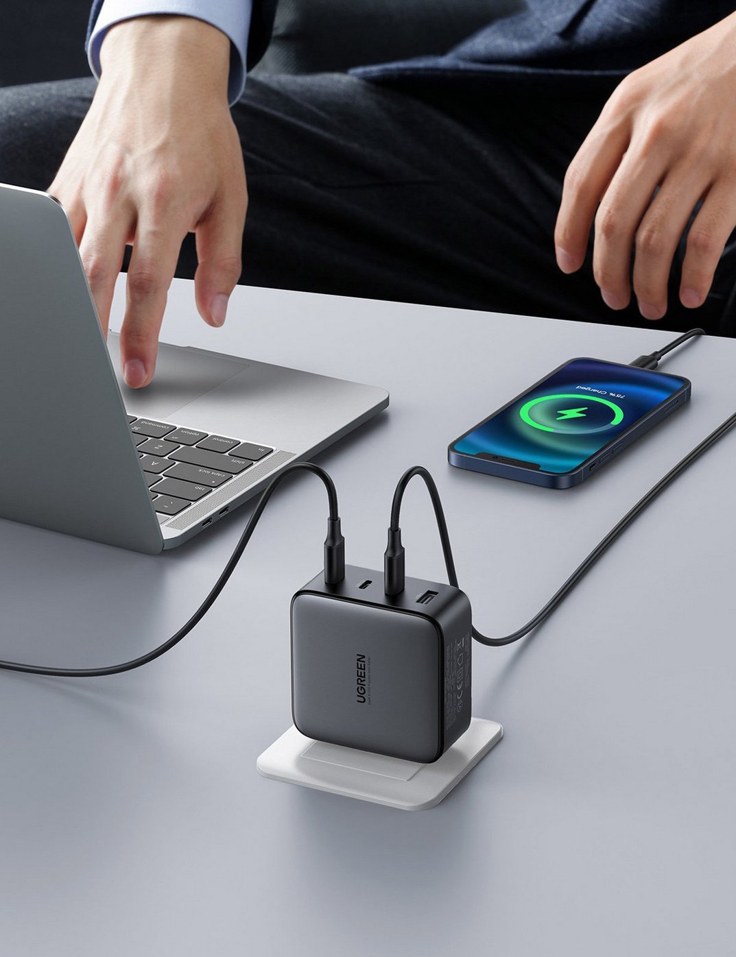 Сетевое зарядное устройство Ugreen CD226 USB + 3 x USB Type-C 100W ...